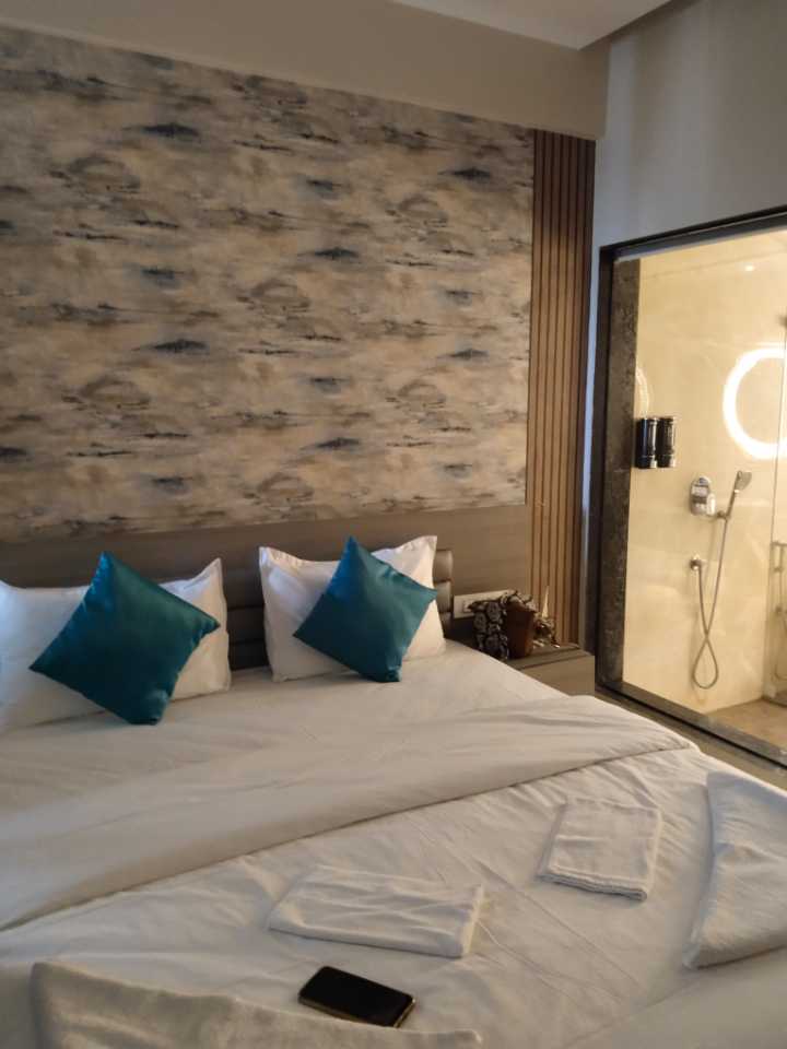 The Atlantis Devbag 헕헢헢헞 Malvan Resort