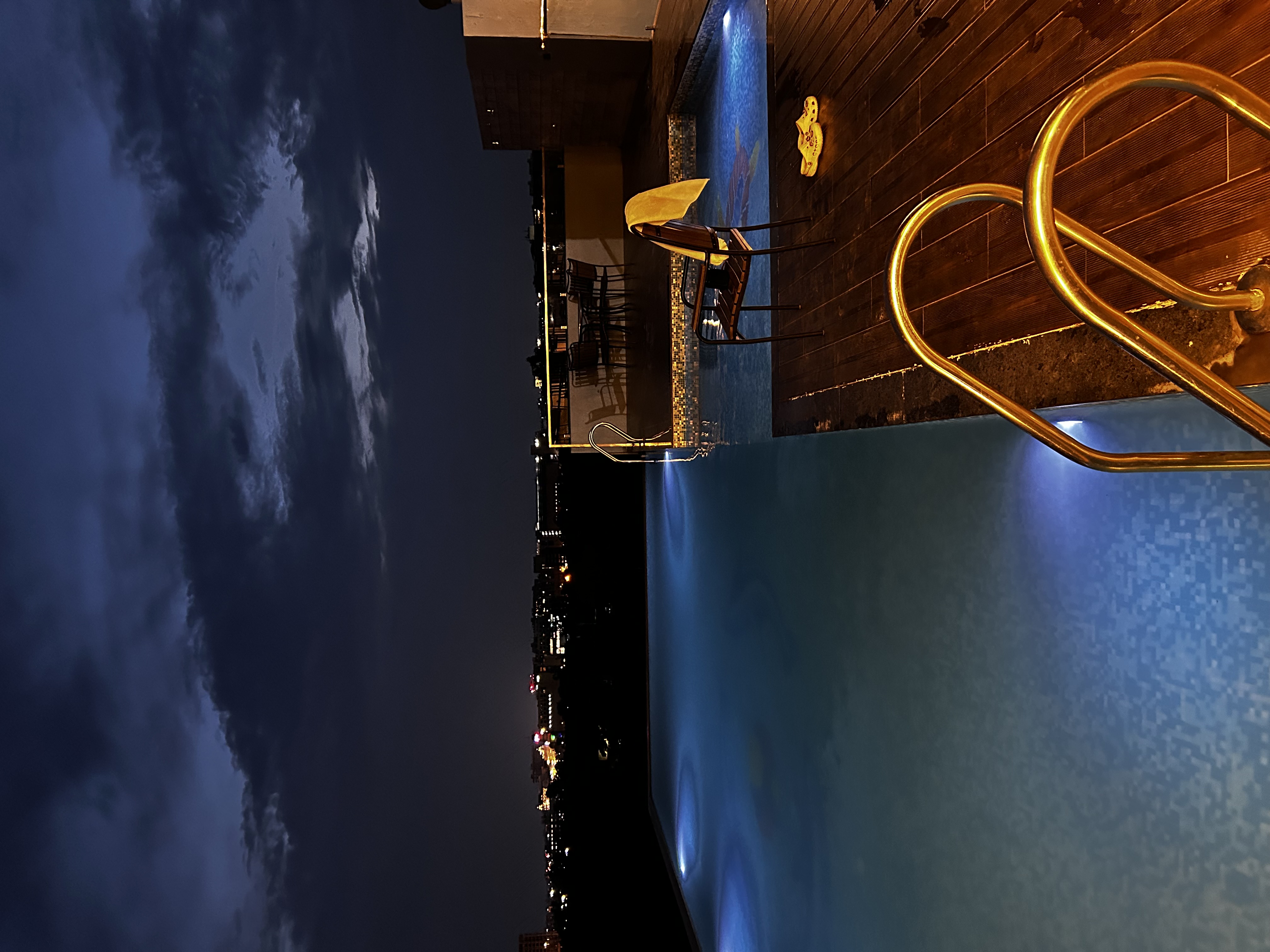 Tulip Arena Raipur 𝗕𝗢𝗢𝗞 Raipur, Chhattisgarh Hotel