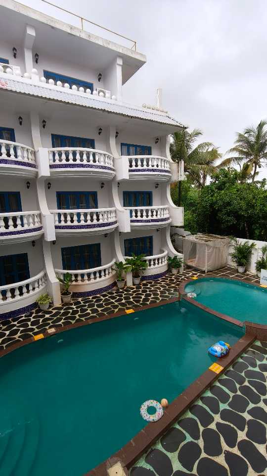 Azalea by Stone Wood 𝗕𝗢𝗢𝗞 Goa Hotel