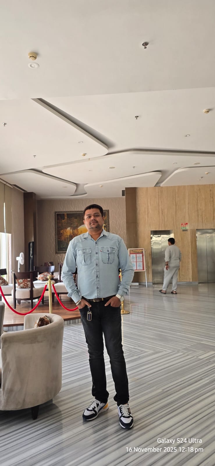 The Grand JBR 𝗕𝗢𝗢𝗞 Lucknow Hotel