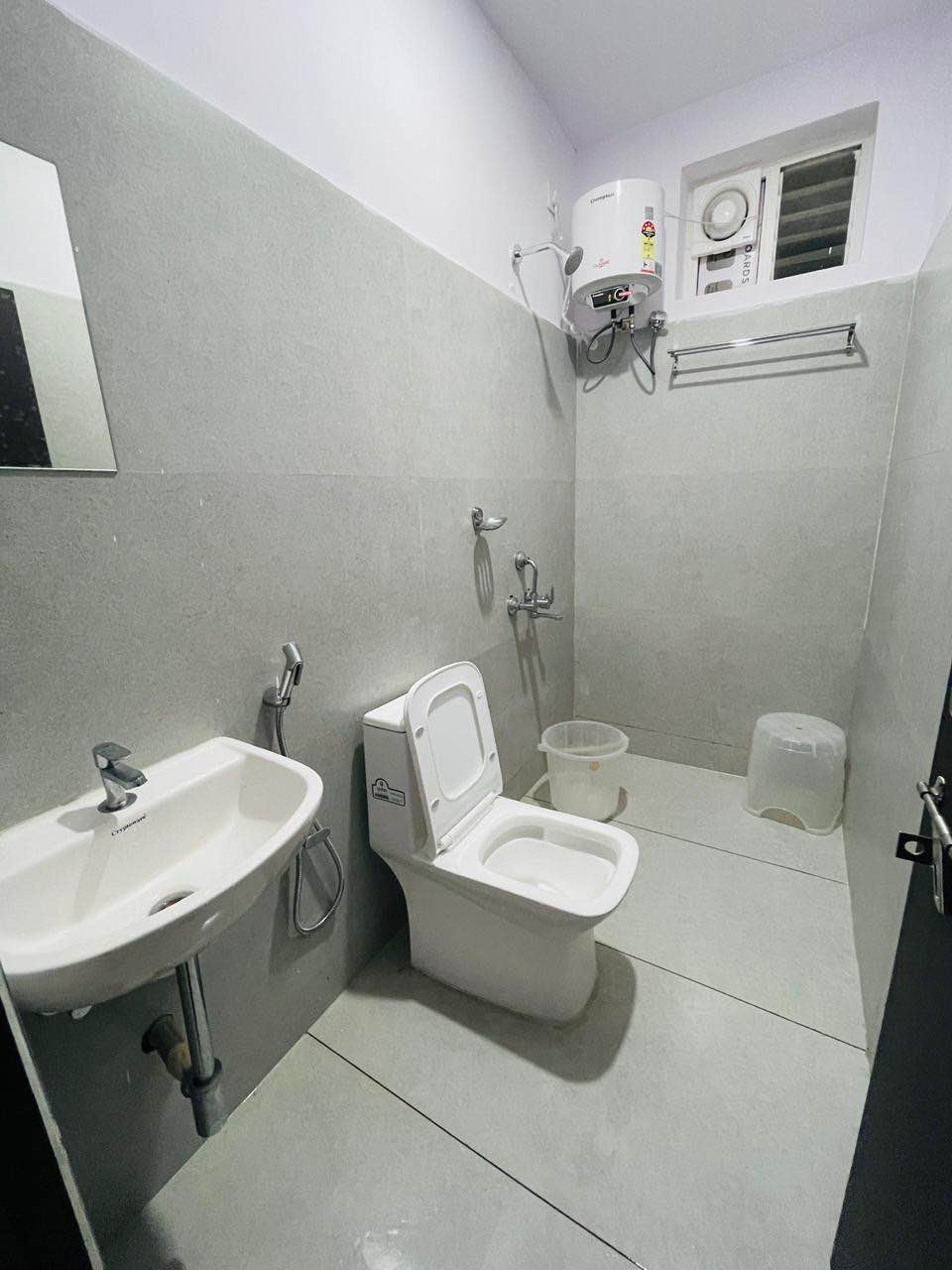 Photos of Super Townhouse Oak Nagaram Lake Hyderabad - Hotel in Hyderabad