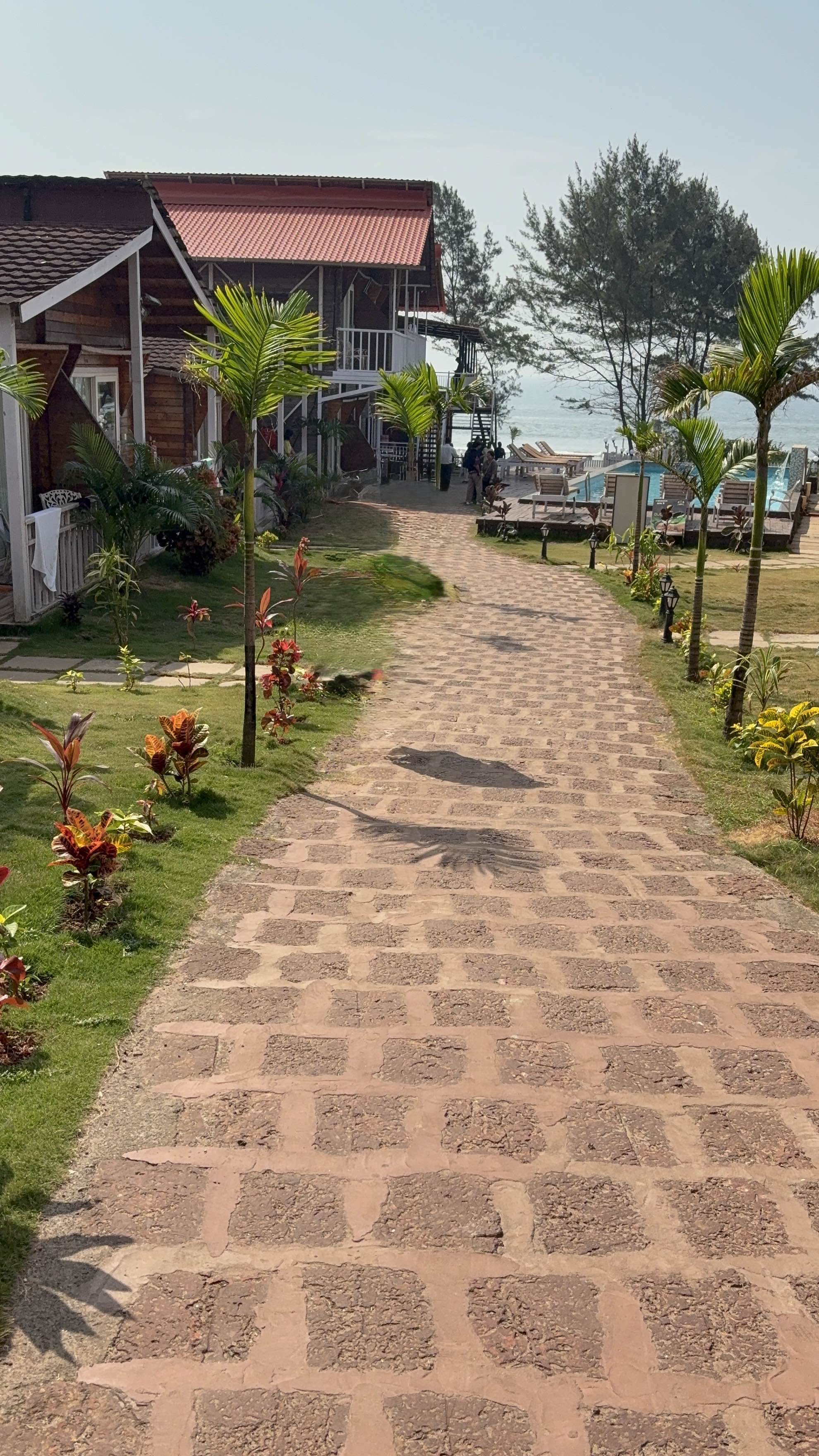 DALLAS BEACH RESORT GOA 𝗕𝗢𝗢𝗞 Goa Resort